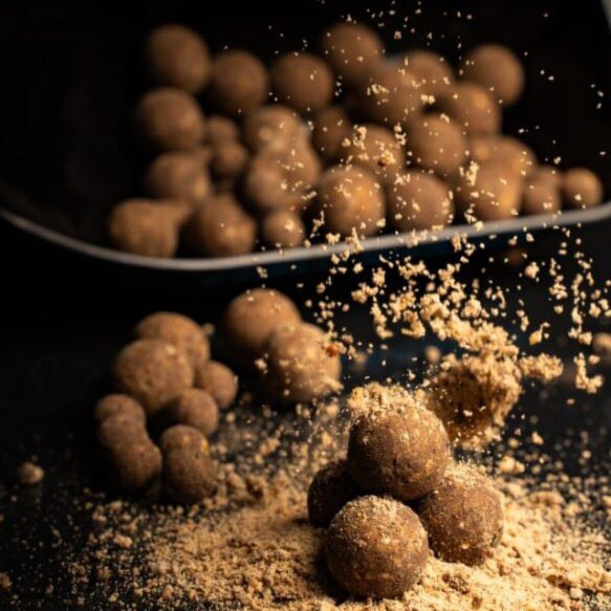 **NEW RELEASE** 10kg Nash Monster Shrimp Boilies – Choose any size ...