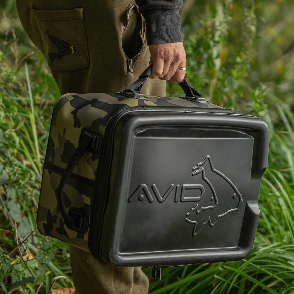 Avid Stormshield Pro Techpack XL Or £60 CASH!!! – Carp Fishing Draws